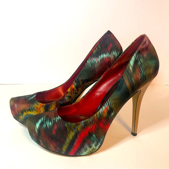 Aldo | Shoes | Aldo Womens Heels Size 75 With Small Scratch On Back Of ...